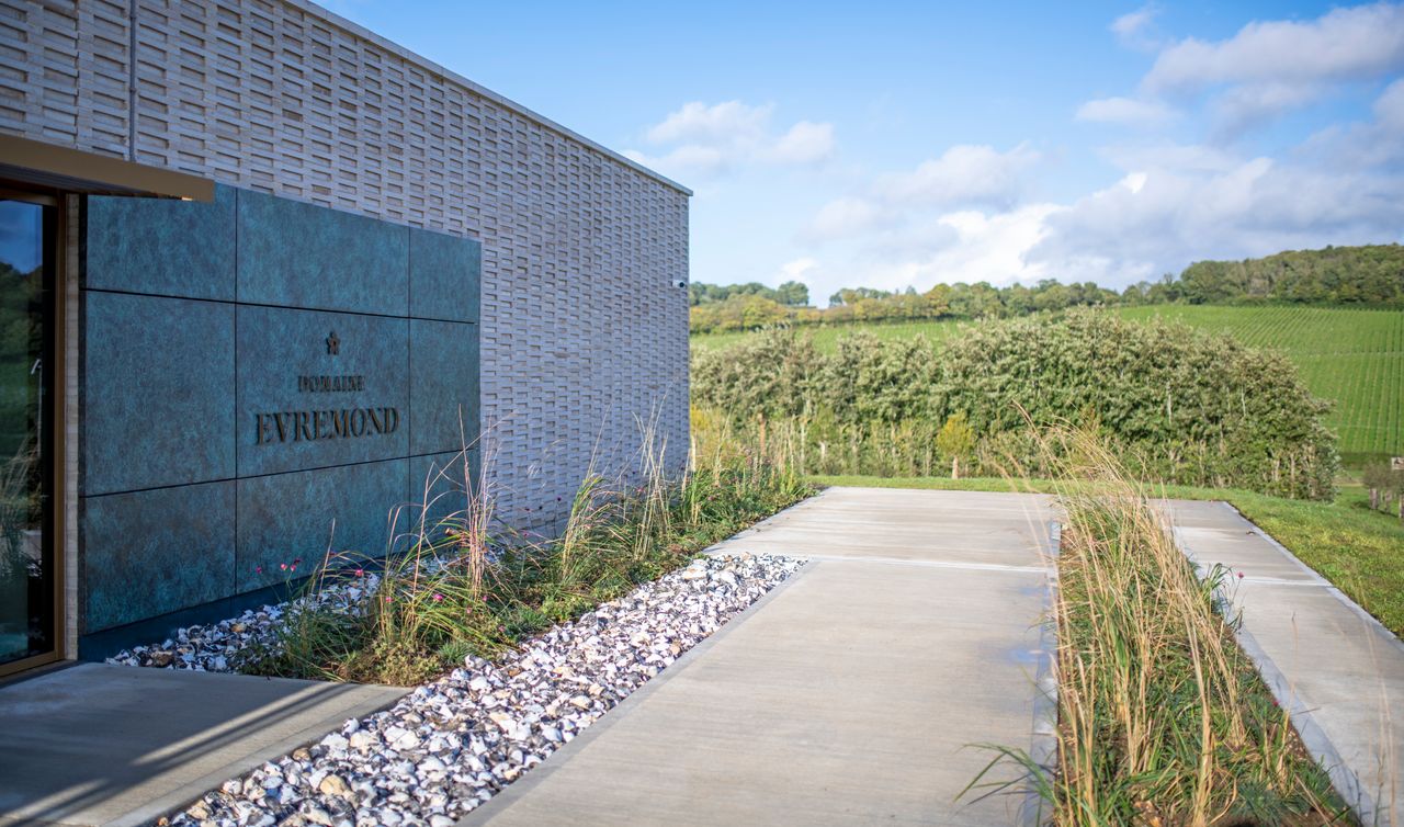 News & Gallery - Domaine Evremond